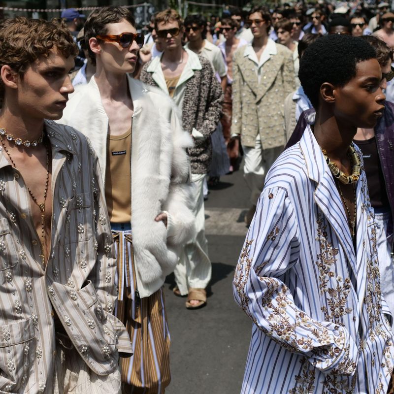 Modni trendovi za 2026. koje ćemo posuditi iz muškog ormara | Super1.hr