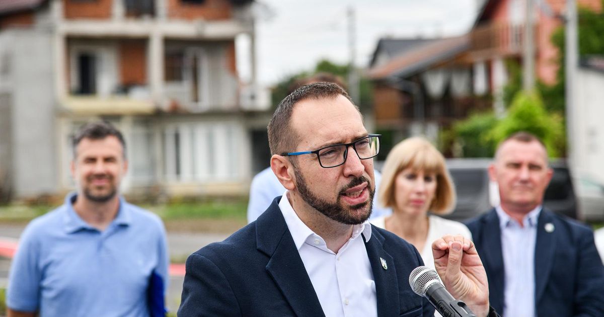 U širem centru Zagreba krenula druga faza ugradnje pametnih semafora ...