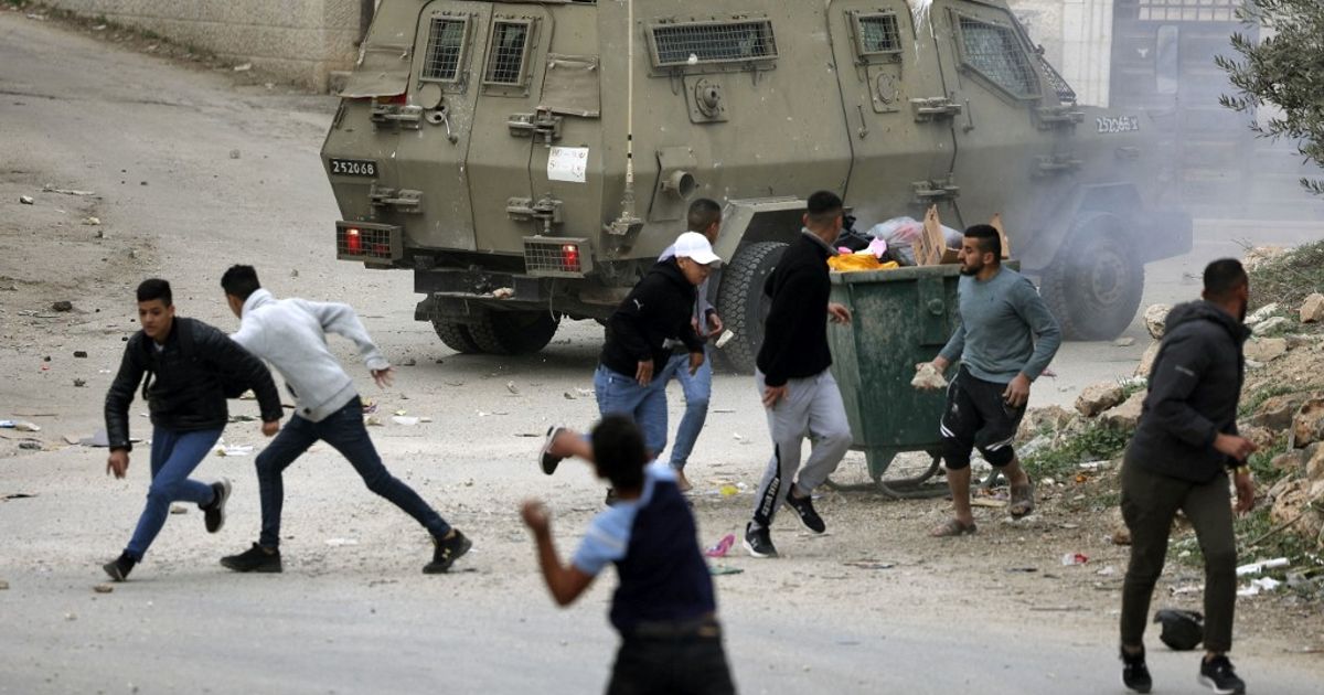 Izraelski vojnici upali u izbjeglički logor, ubili više Palestinaca. Navodno su tražili ...
