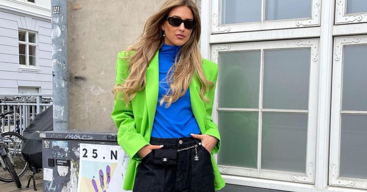 Neon zeleni sako je obavezan komad za sve trendseterice. Imamo lookove ...