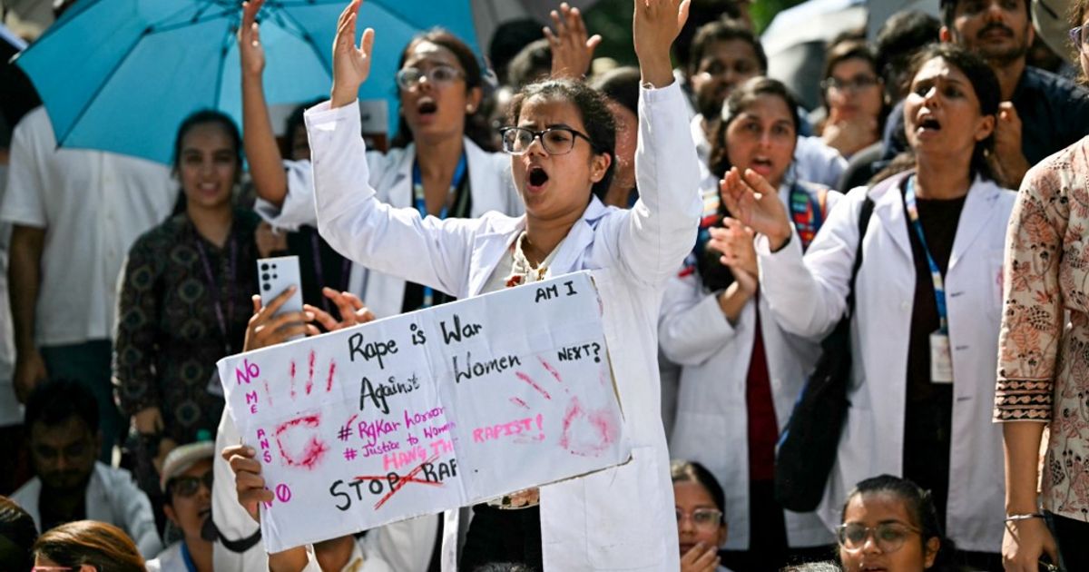 Medicinari u Indiji štrajkaju nakon silovanja i ubojstva liječnice ...