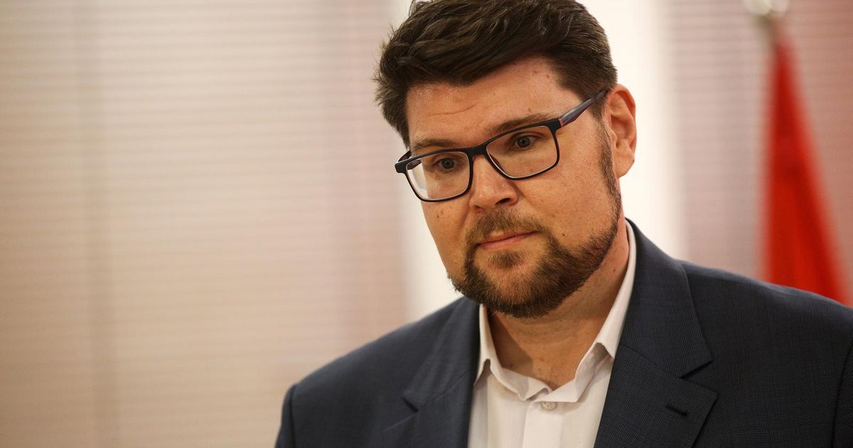 Grbin jednoglasno izabran za premijerskog kandidata SDP-a. I dalje se ...