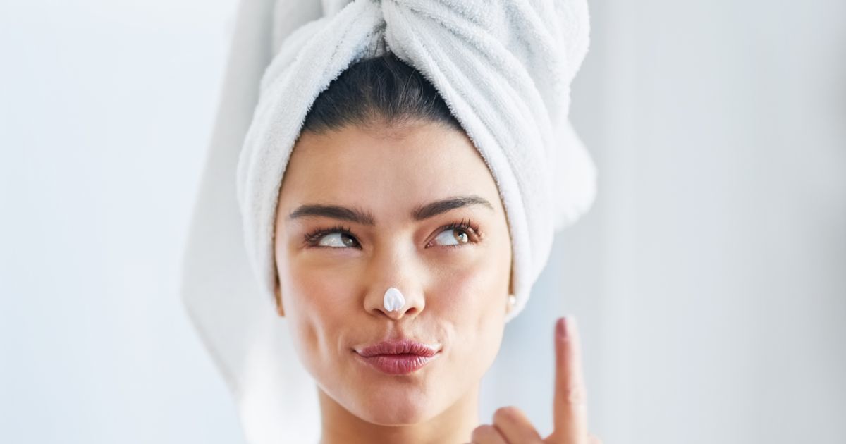 Miteseri na nosu ili sebaceous filaments: Razlika i tretiranje | Super1.hr