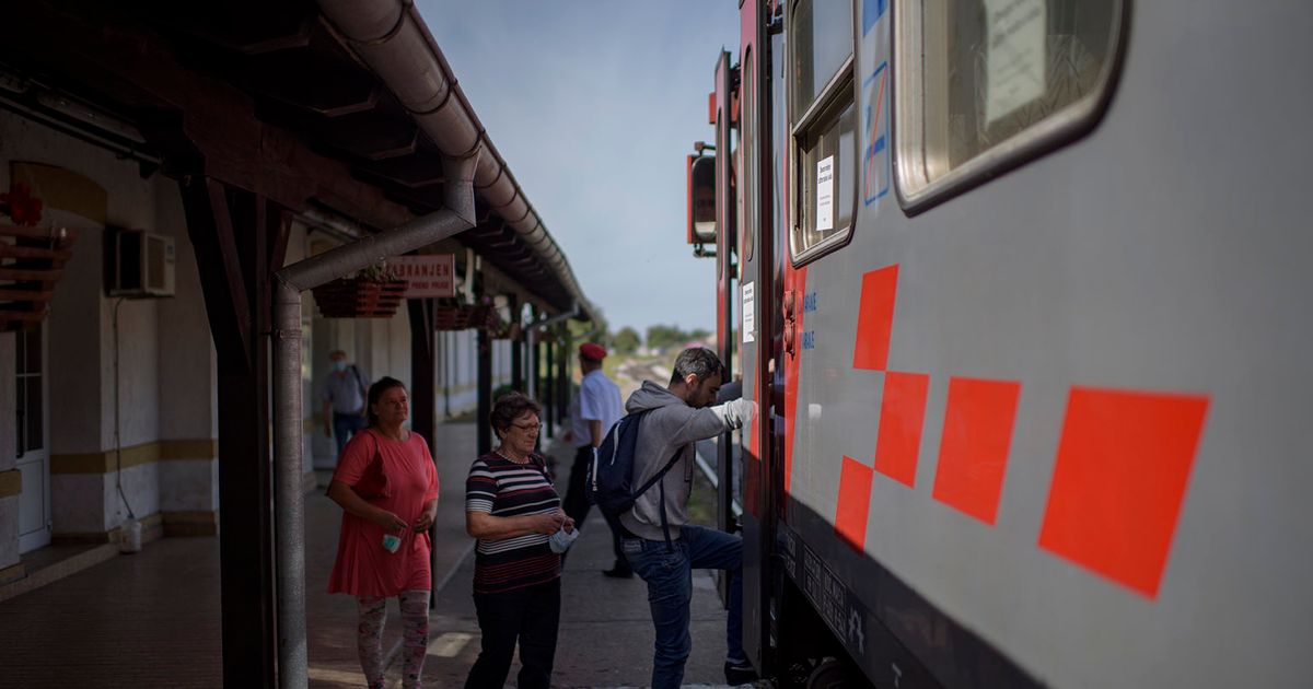 Slavonci se poveselili, konačno dobili direktan vlak iz Osijeka za ... Slavonci se poveselili, konačno dobili direktan vlak iz Osijeka za ...