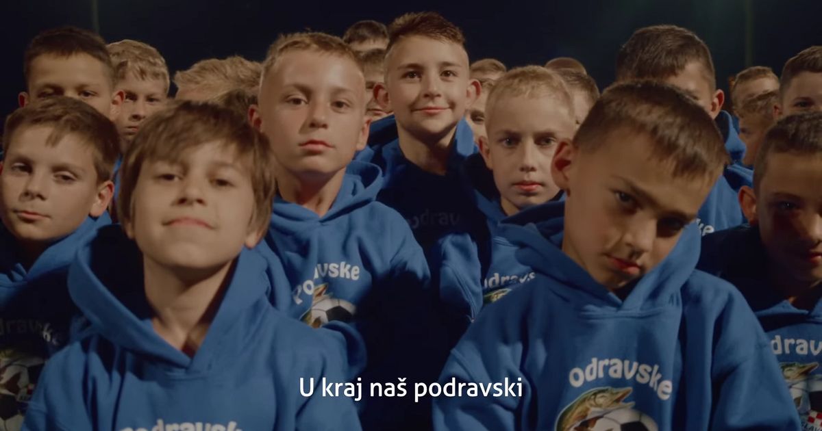 Izgleda da imamo novi hit na navijačkoj sceni, Podravske štuke objavile ...
