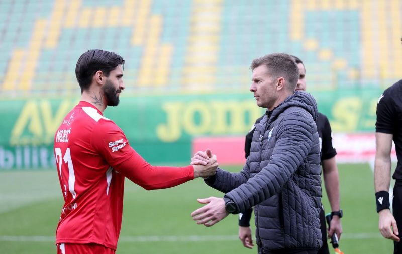 HNL: Rožmanov Osijek u problemima, baš loše prvo poluvrijeme u Puli ...