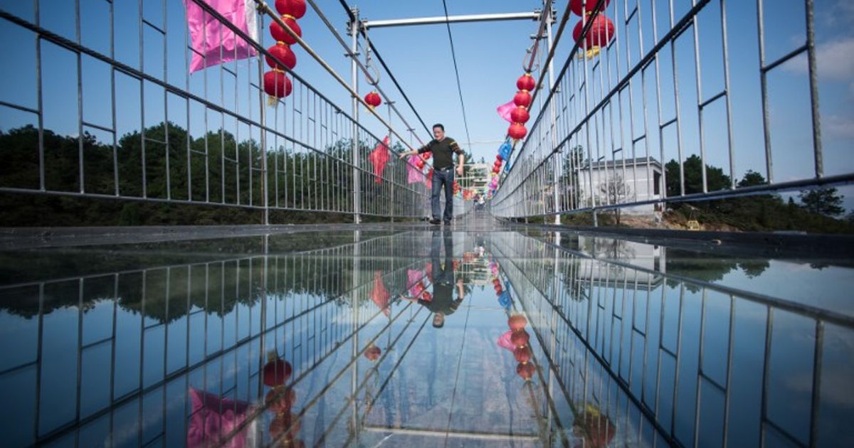 Onaj stakleni most u Kini je zatvoren nakon što su turisti vidjeli ...