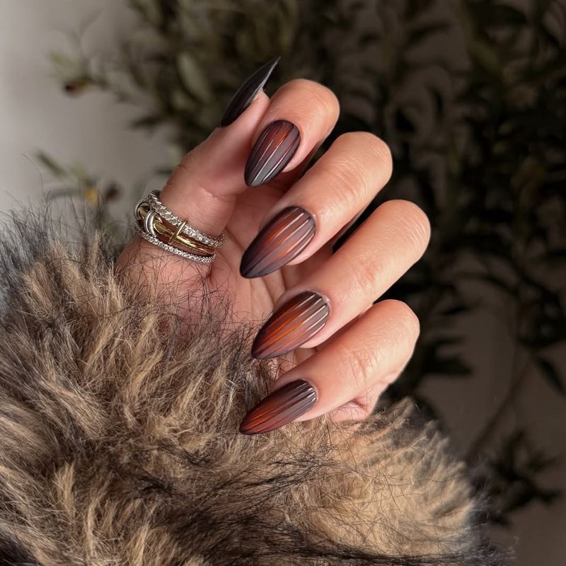 Iced coffee glass manikura je najnoviji nail trend | Super1.hr