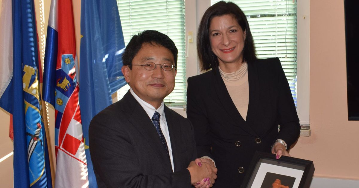 Hrvatska Vlada dvije godine nakon potresa nije obnovila Petrinju. Sad u ...