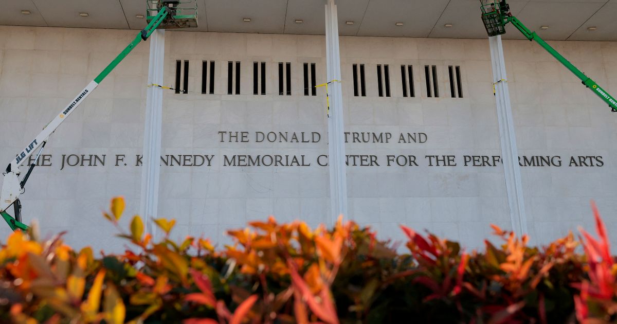 Jazz ansambl bojkotirao nastup u centru koji je dobio ime po Trumpu ...