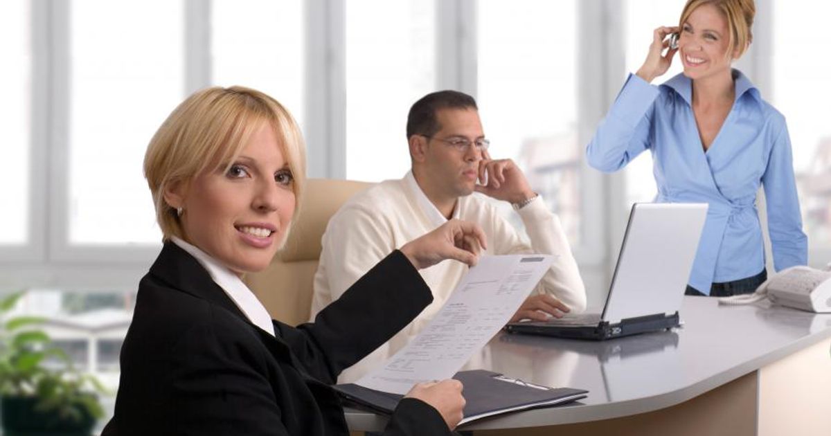 Zašto se zaposleni ljudi sve češće odlučuju za online obrazovanje (bilo ...