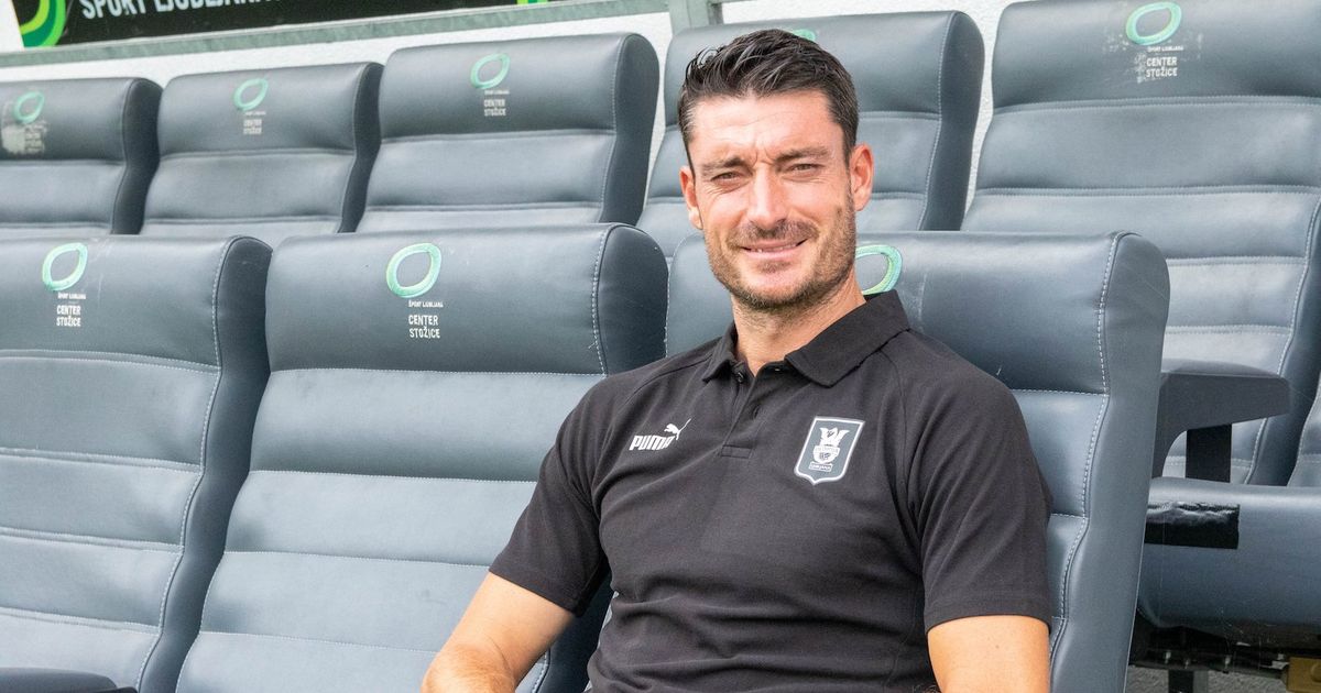 Olimpijin novi trener Riera: ‘Nikada nisam vidio klub u kojem ultrasi ... Olimpijin novi trener Riera: ‘Nikada nisam vidio klub u kojem ultrasi ...