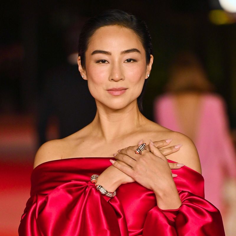 Greta Lee je neočekivana modna ikona 2023. Izdvajamo neke od najboljih ...