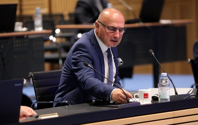 Grlića Radmana odgovorio Milanoviću: 'On ponovno gubi pamćenje ...