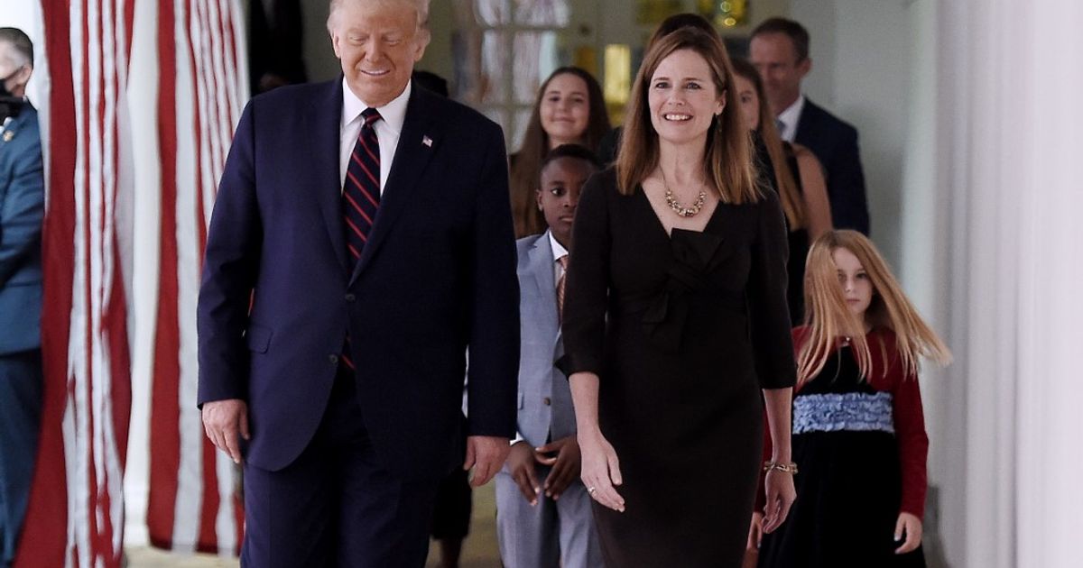 Trumpova kandidatkinja, konzervativna Amy Coney Barrett, potvrđena za ...