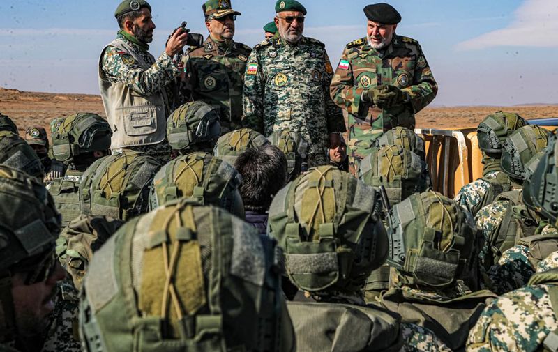 Iran počeo vojne vježbe s fokusom na 'neprijateljska kretanja ...