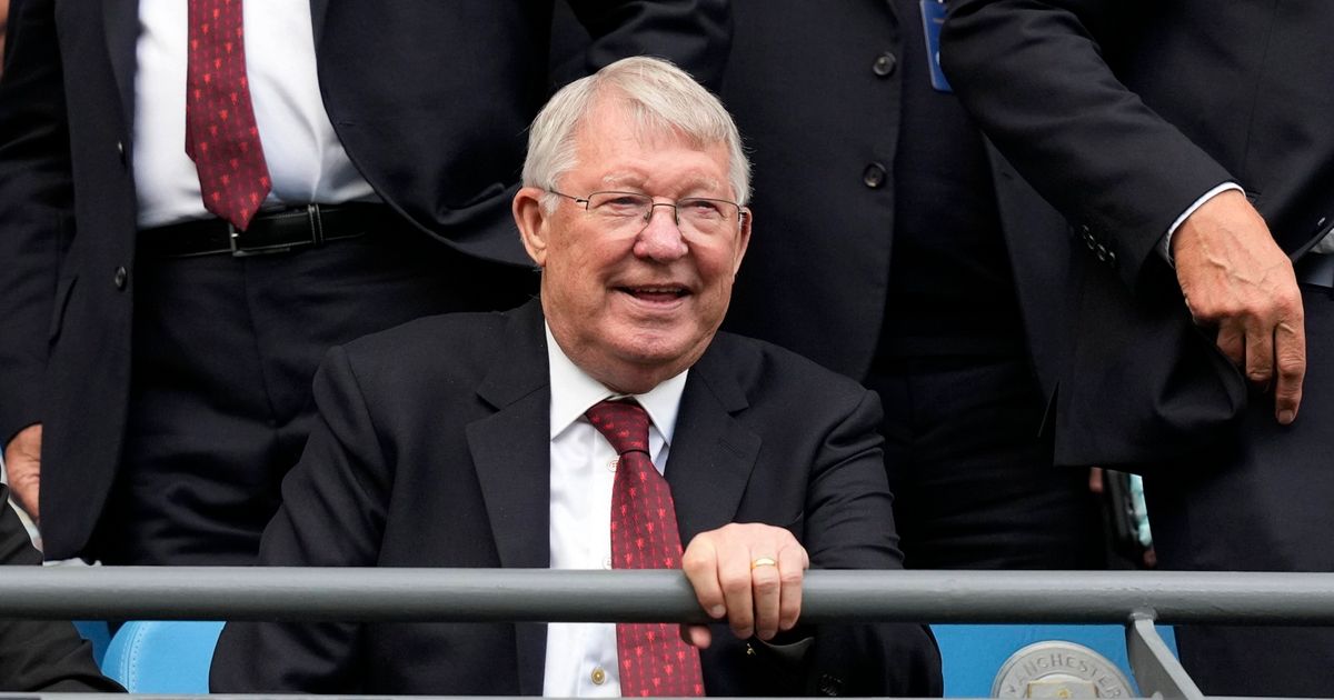 Zagubilo se: Sir Alex Ferguson tek će sad dobiti medalju za trofej koji ...