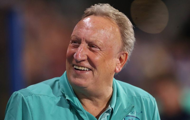 Neil Warnock oprostio se od Huddersfielda. Navijači mu vikali da je ...