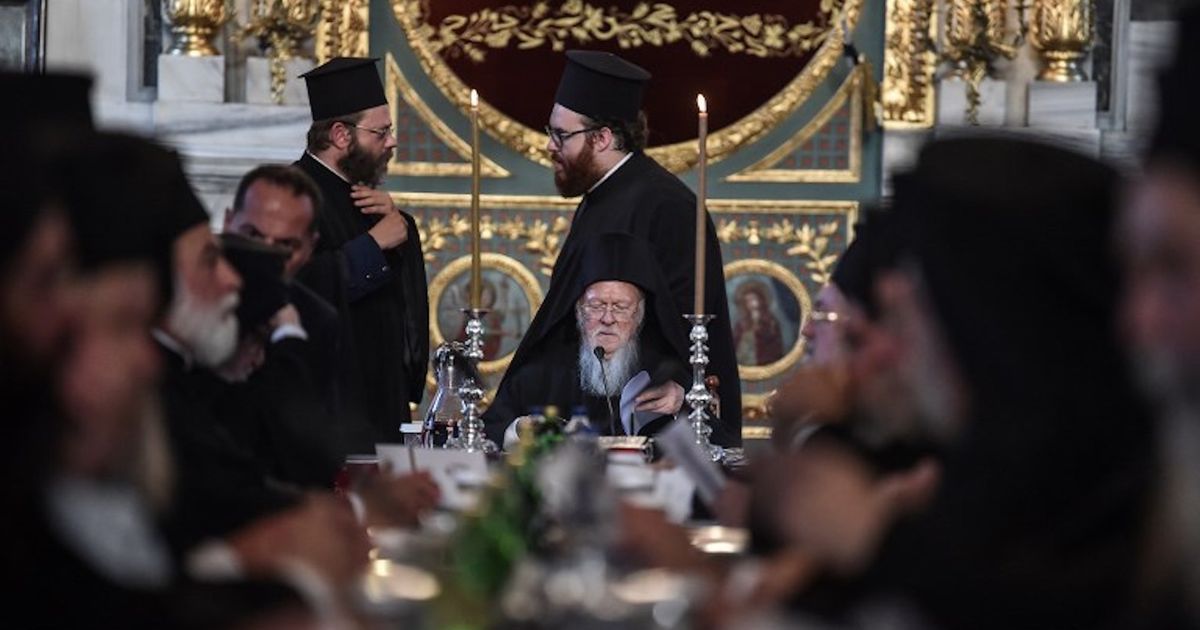 Da bismo lakše shvatili veliki crkveni raskol koji upravo traje, treba ...