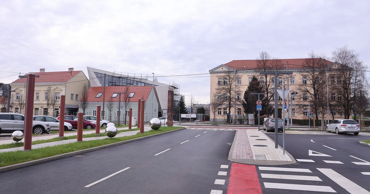 U Karlovcu izgradili futurističko parkiralište s 56 mjesta za 9 milijuna kuna. A onda otkrili da ...