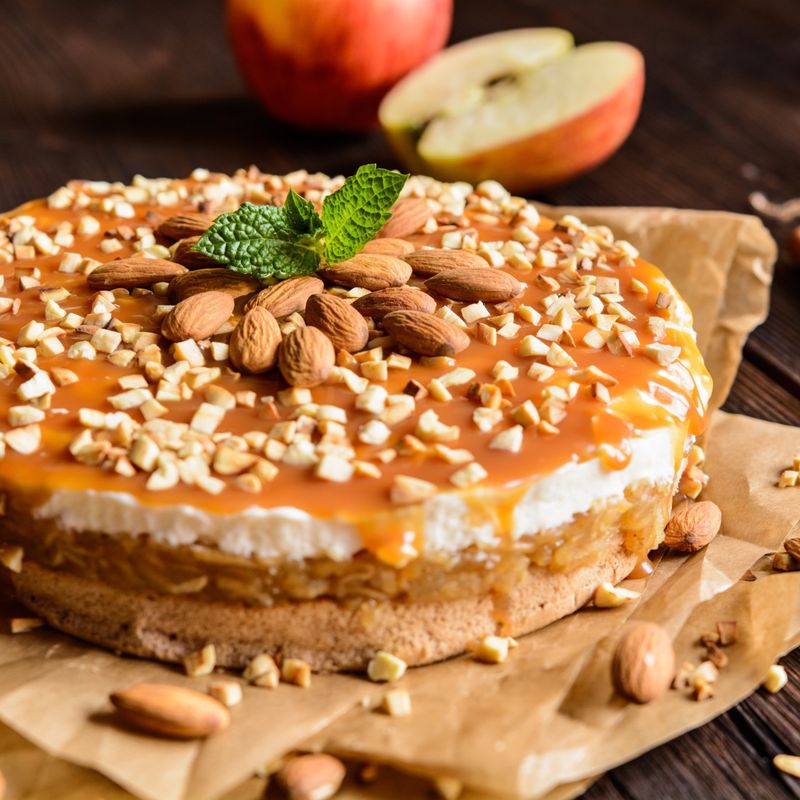 Recept za toffifee tortu koja će osvojiti sve oko stola | Super1.hr