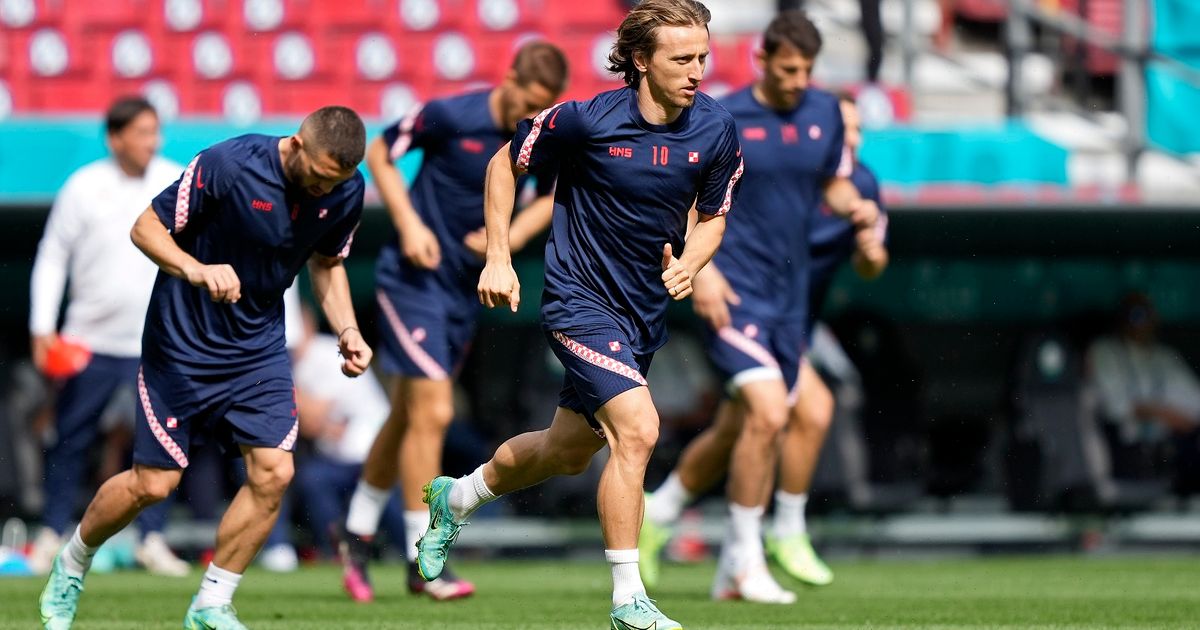 Poznati početni sastavi: Rebić umjesto Perišića, Ćaleta-Car mijenjat će ...