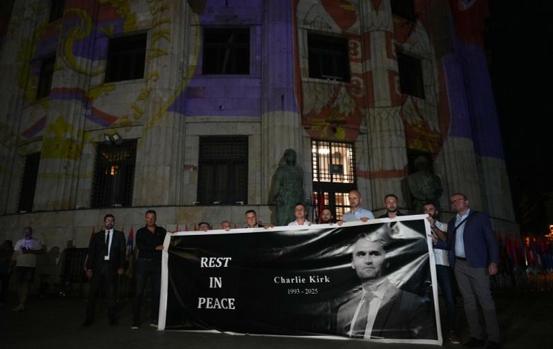 Foto. U Banjoj Luci palili svijeće za Charlieja Kirka | Telegram.hr