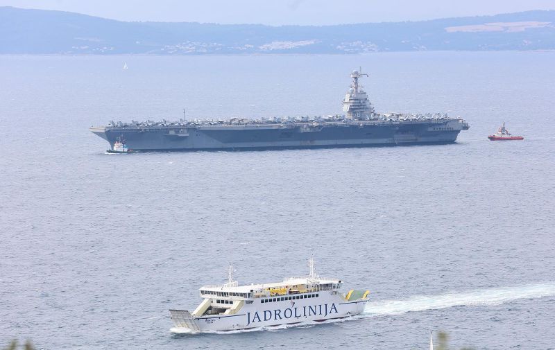 Foto. U Split je uplovio najveći ratni brod ikad sagrađen | Telegram.hr